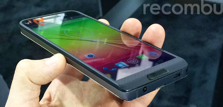 Saygus V2 smartphone hands-on review at CES 2015