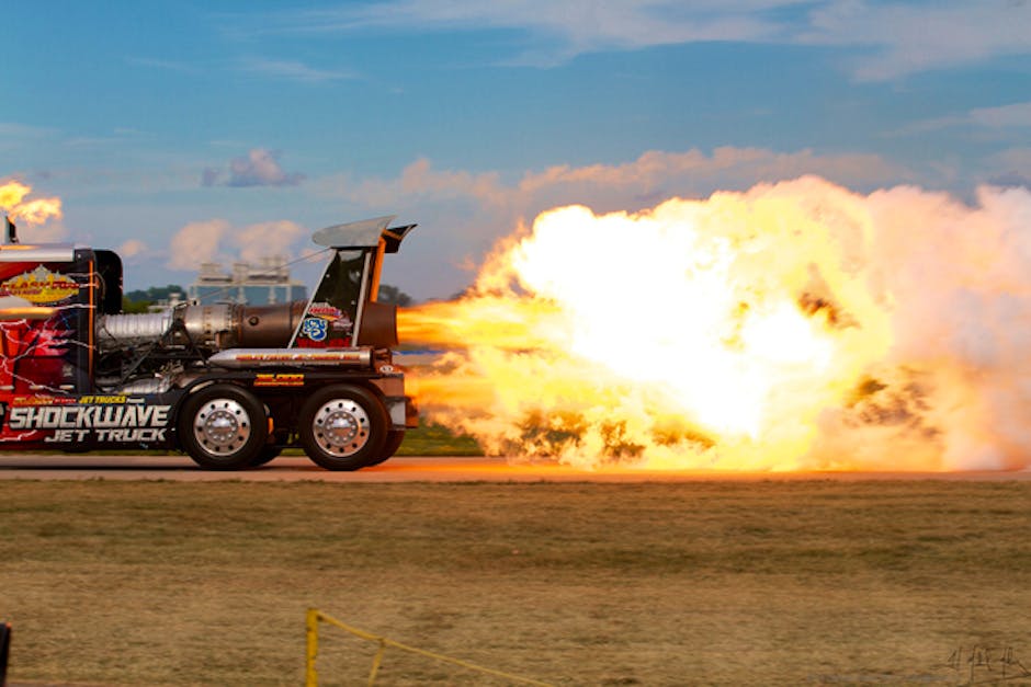Introducing the 376mph jet-powered Shockwave truck | Recombu