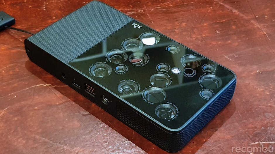 Light L16 hands-on: Would you trade-in your DSLR? | Recombu